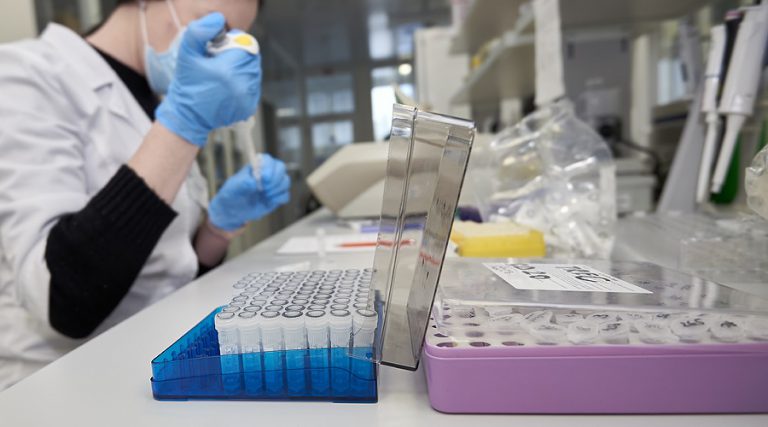 Digitise Workflows with Achiever LIMS Laboratory Execution System (LES)